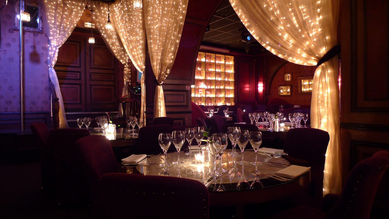 Restaurant Cabaret Aphrodisiaque - Secret Square Paris